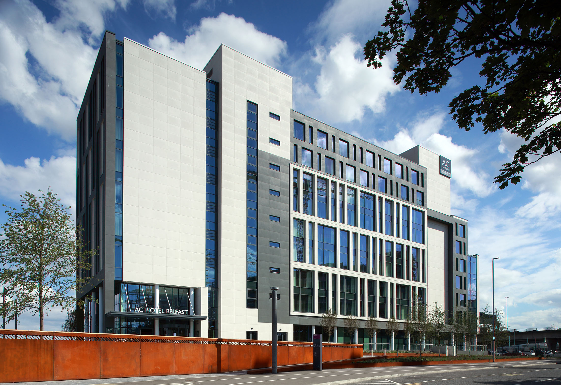 AC Hotel by Marriott - Metal Technology